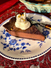 Spiced Plum Crumble Tart – The Bossy Kitchen
