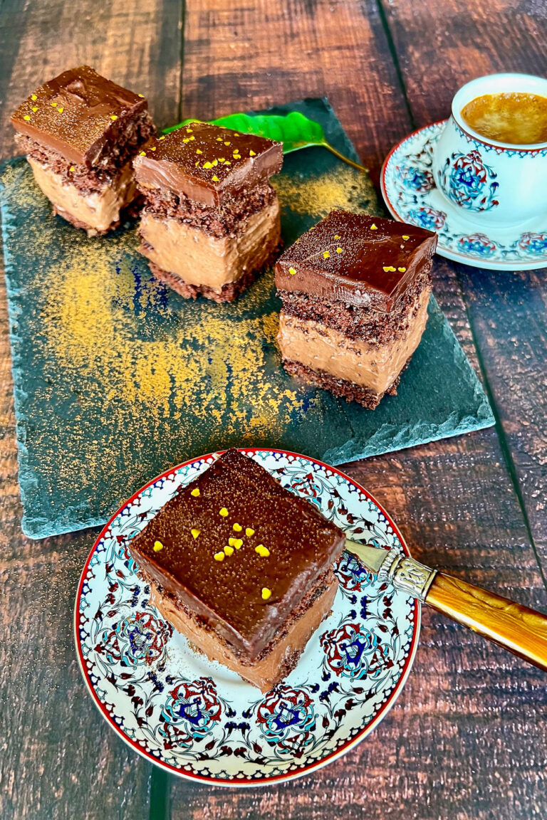 Hungarian Decadent Chocolate Cake- Rigó Jancsi