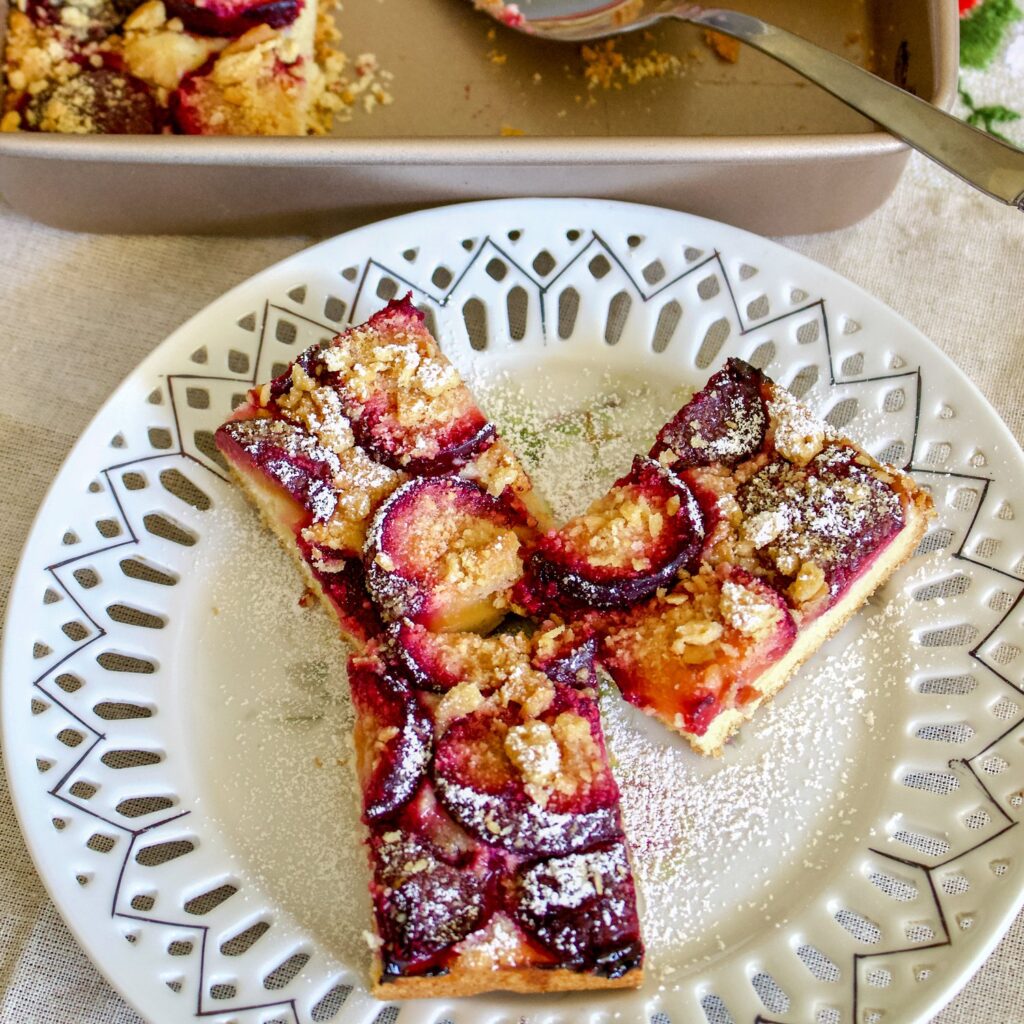 German Plum Kuchen- Pflaumenkuchen – The Bossy Kitchen
