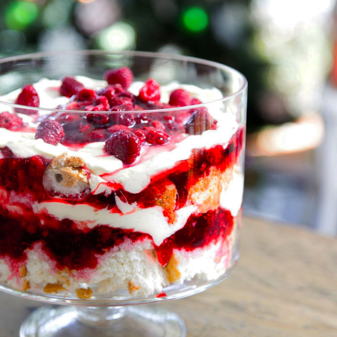 How To Make An Easy Trifle Dessert – The Bossy Kitchen