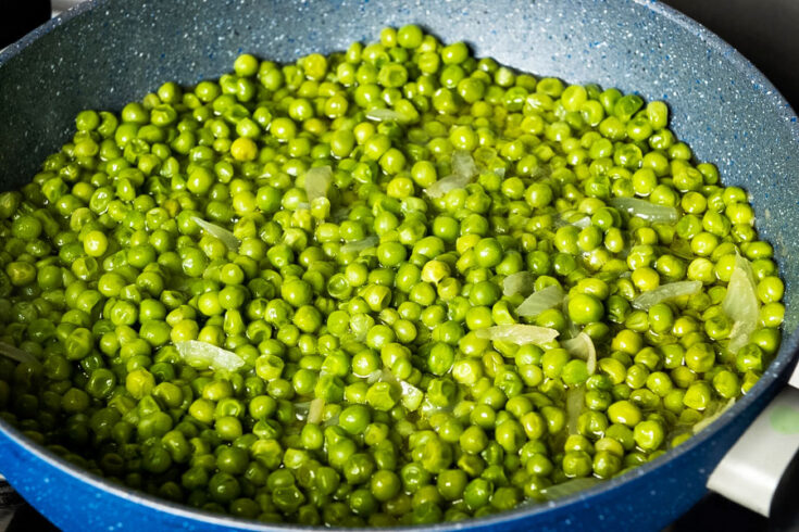 Easy Green Peas with Mint Recipe – The Bossy Kitchen