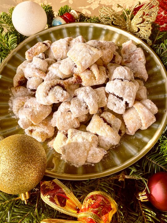 Sweet And Spicy Roasted Nuts – The Bossy Kitchen