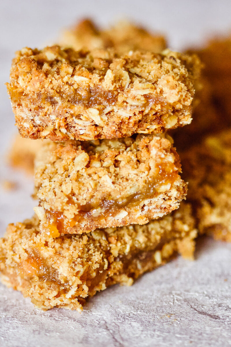 Apricot Oat Bars Recipe - The Bossy Kitchen