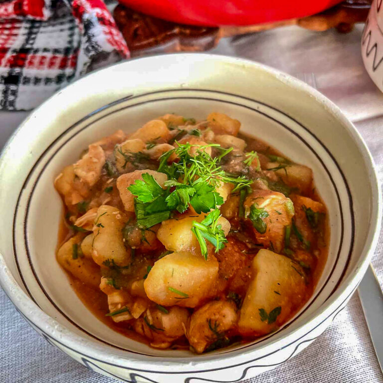 Hearty Potato Stew Recipe With Chicken – The Bossy Kitchen