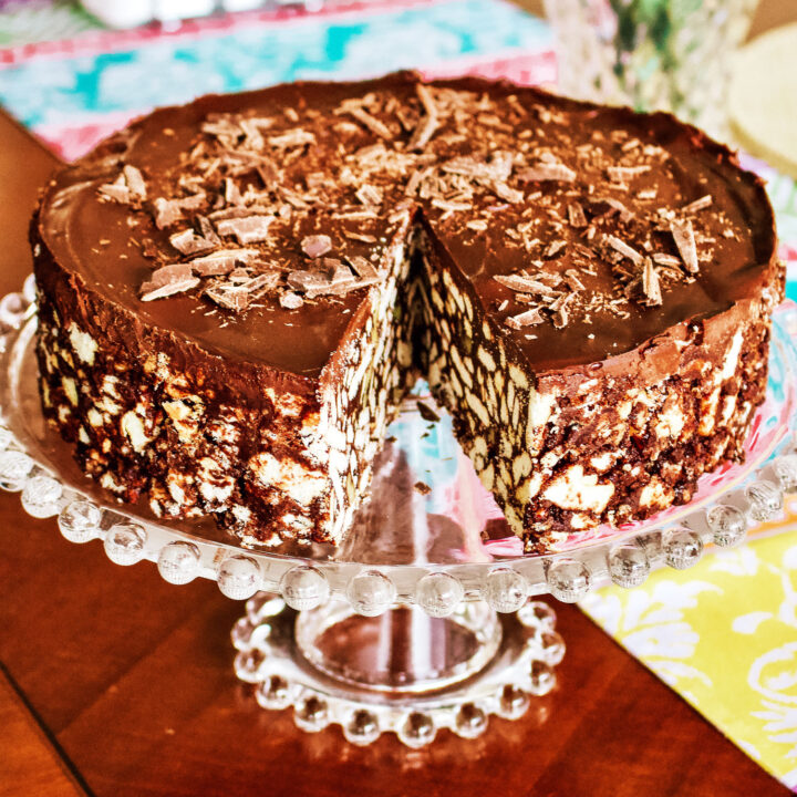 No Bake Chocolate Biscuit Cake - The Bossy Kitchen