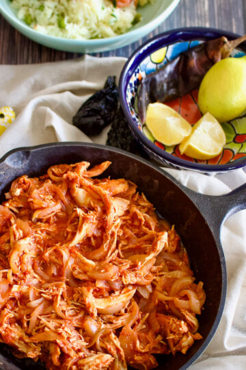 Authentic Chicken Tinga(The Best Tinga De Pollo) – The Bossy Kitchen