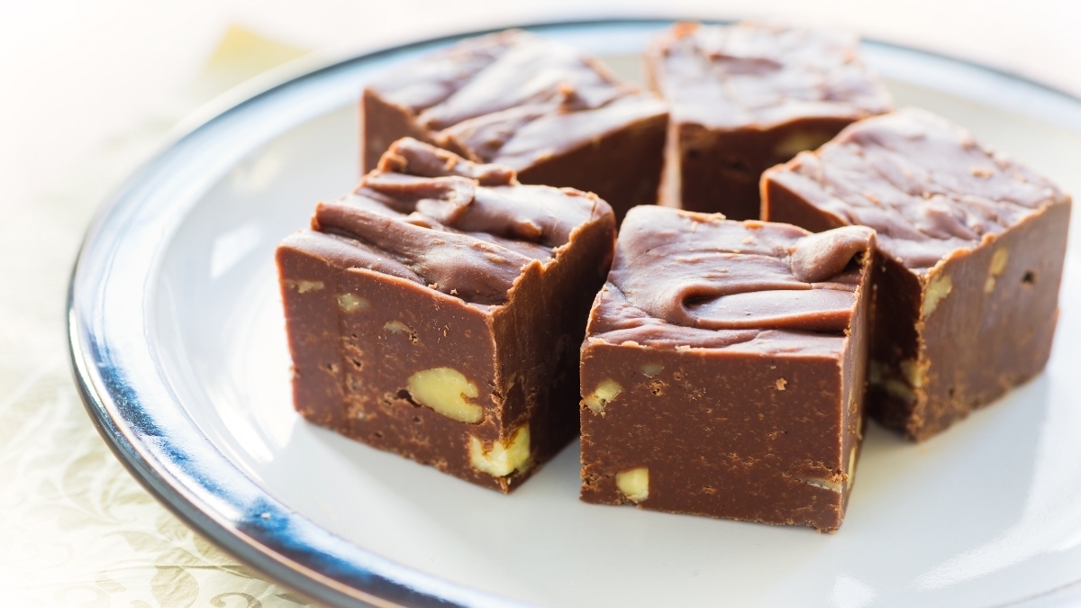 Coffee Chocolate Fudge With Pecans- The Bossy Kitchen