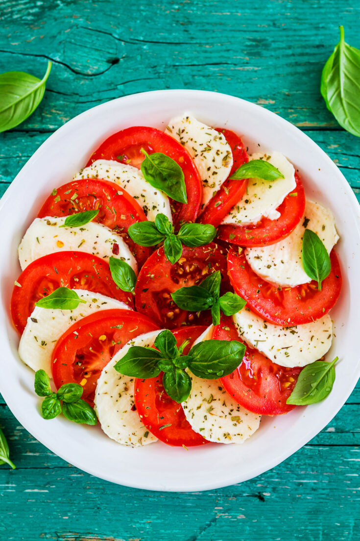 Classic Caprese Salad – The Bossy Kitchen