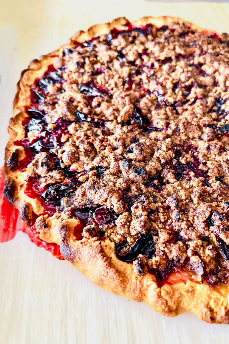 Spiced Plum Crumble Tart – The Bossy Kitchen